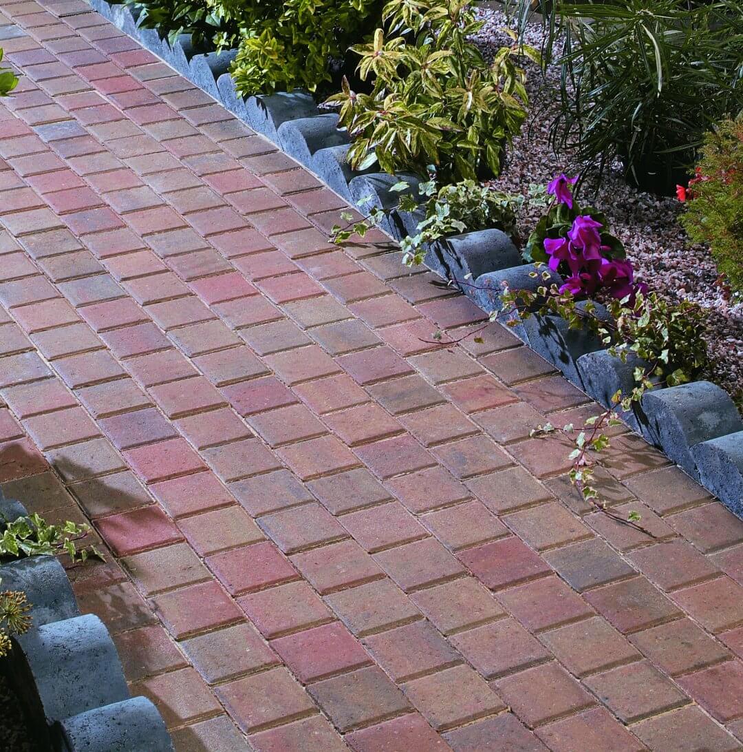 Garden - Steps & Raised Kerbs | Hertfordshire Driveways
